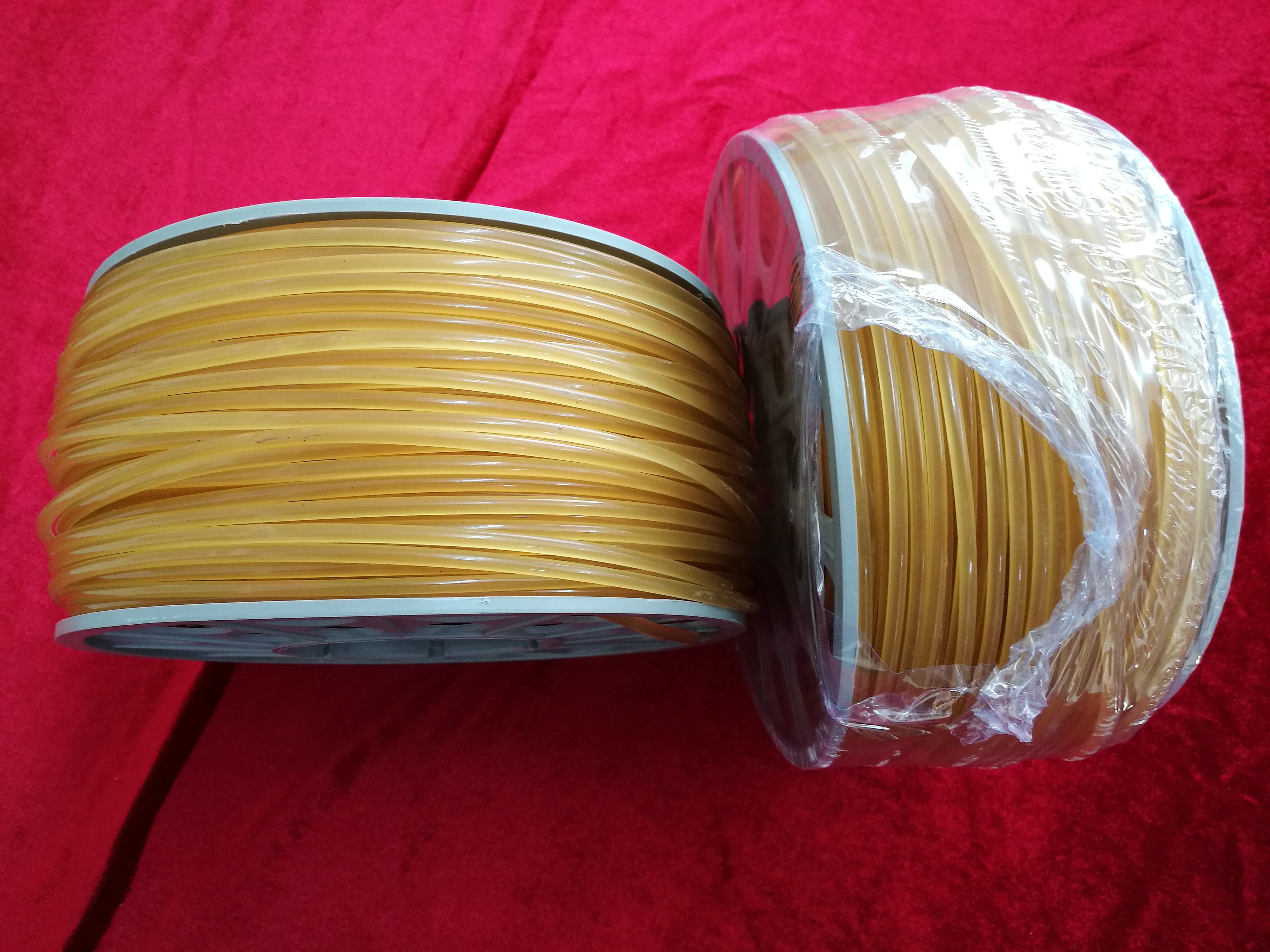 Best HOLT MELT ADHESIVE FOR SHOE HEEL LASTING LR-HBB Manufacturer and ...